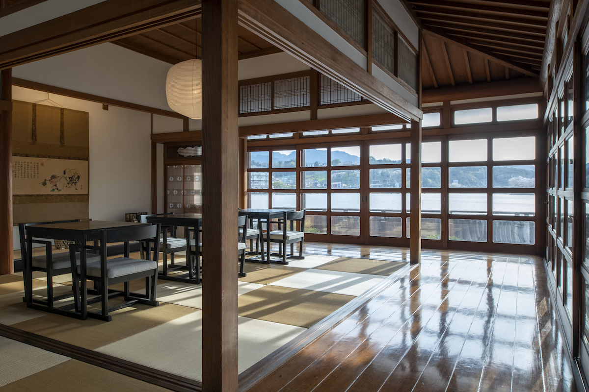 works updated: UNAGI ROTIR – casereal